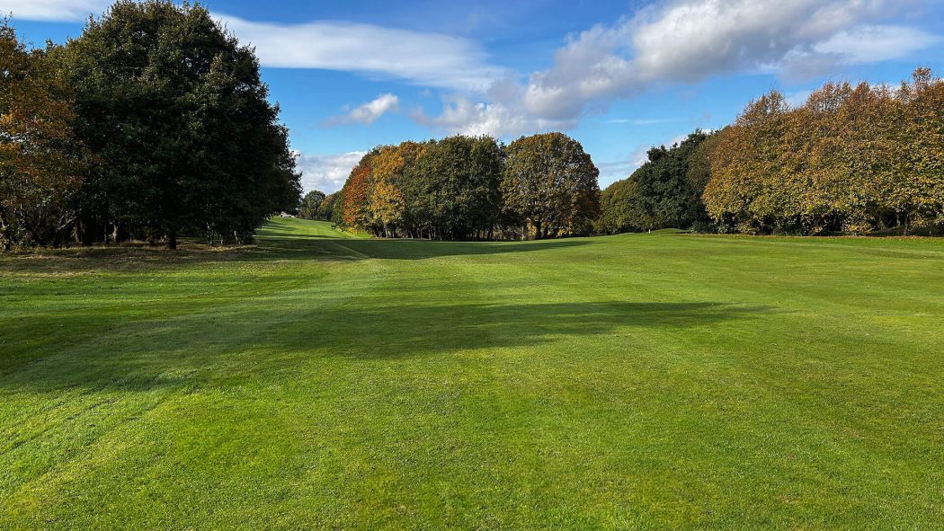 18 Hole Golf Course | Tinsley Park Golf Course